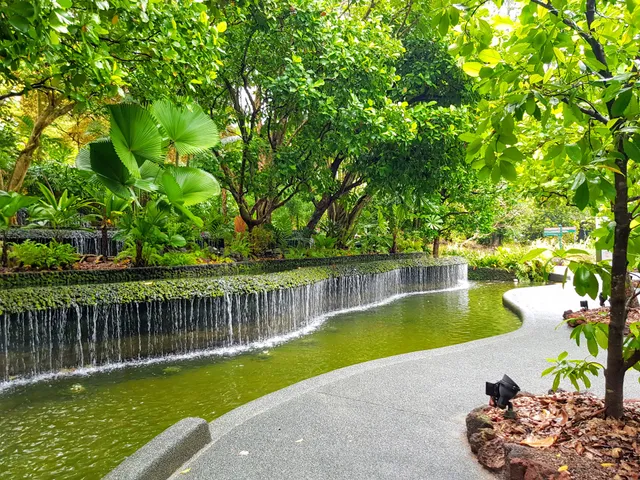 Nassim Gate Treeway - reviews,open hours,photo spots,things to do ...