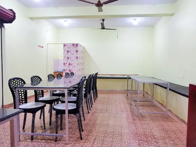 Ponnus Hotel And Family Restuarant - reviews,open hours,photo spots ...