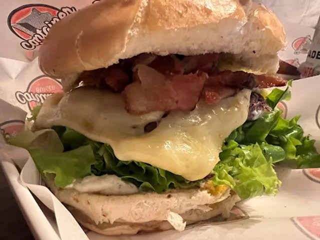 CONTAINER BURGER - reviews,open hours,photo spots, things to do ...