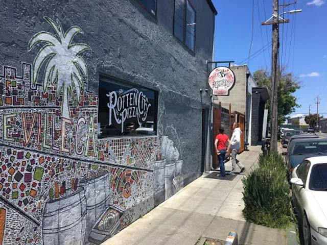 Rotten City Pizza - reviews,open hours,photo spots, things to do ...
