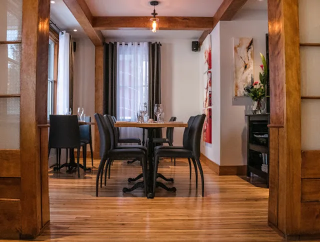 Les Passionnés - reviews,open hours,photo spots, things to do ...