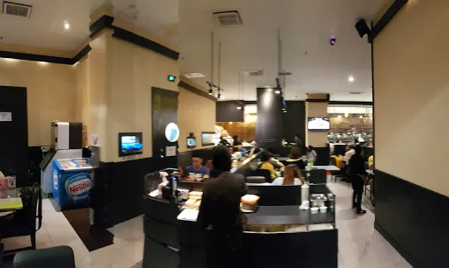 Row Six AEON Melaka - reviews,open hours,photo spots, things to do ...