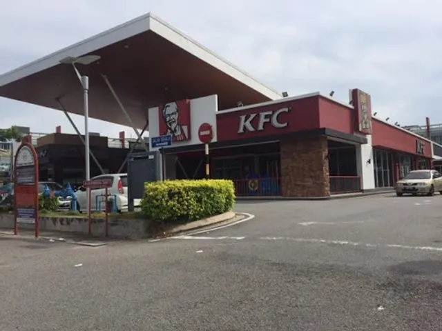 KFC @Ayer Keroh DT - reviews,open hours,photo spots, things to do | WanderBoat AI Trip Planner