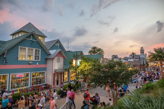 HarborWalk Village - reviews,open hours,photo spots,things to do ...