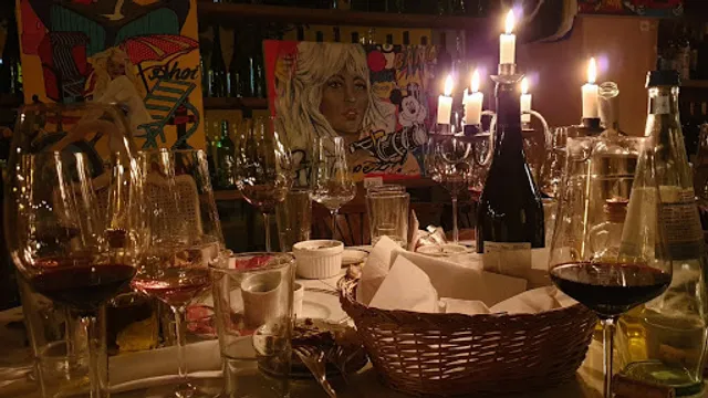 DeJa.bo - Weinbar u. Weinhandlung Warnemünde in Rostock, Germany ...