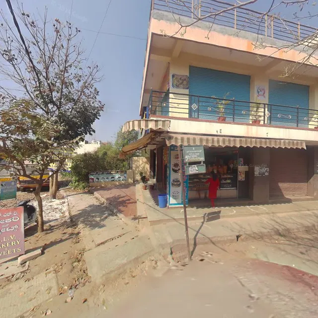 SRI GURU FOODS AND EATERIES - reviews,open hours,photo spots, things to ...