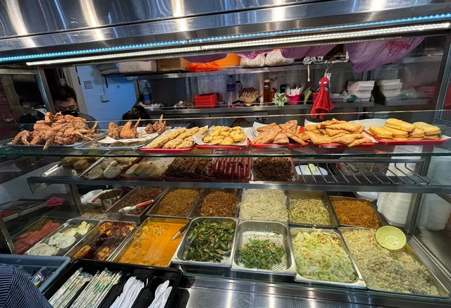 Duo Mei Bee Hoon Nasi Lemak 多美炒米粉椰浆饭 in Singapore, Singapore - reviews ...