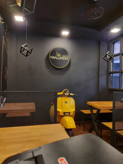 Cafe Manakeesh - reviews,open hours,photo spots, things to do ...