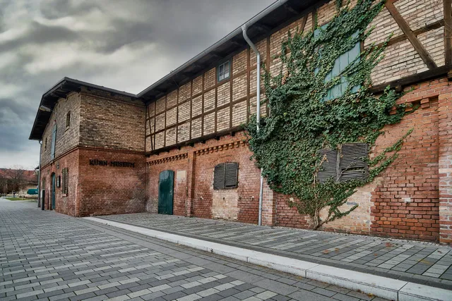 Museum für Haustierkunde in Adam-Kuckhoff-Straße 35 a, 06108 Halle ...