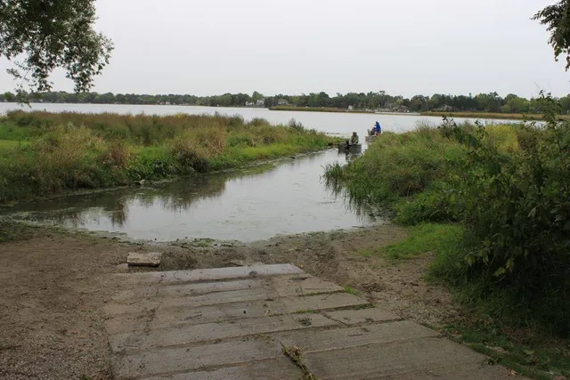 Lake Denoon - reviews,open hours,photo spots,things to do | WanderBoat ...