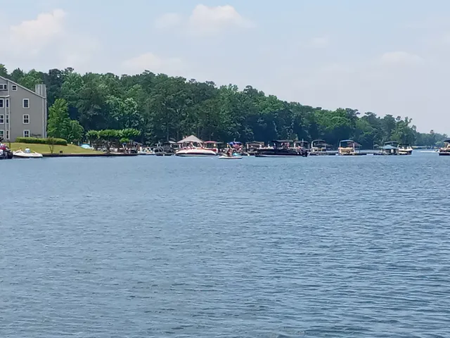 Lake Harding - reviews,open hours,photo spots,things to do | WanderBoat ...