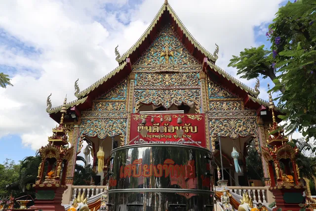 Wat Khan Tharam (Wat Thung O) - reviews,open hours,photo spots,things to do | WanderBoat AI Trip ...