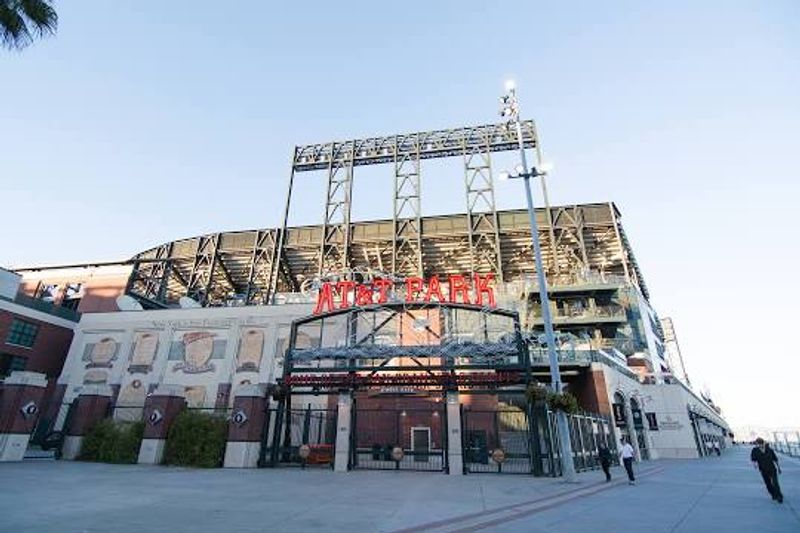 Oracle Park - reviews,open hours,photo spots,things to do | WanderBoat ...