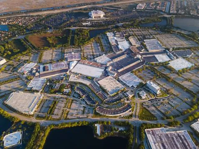 Gap factory sawgrass store